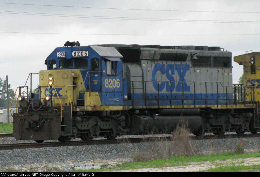 CSXT 8206